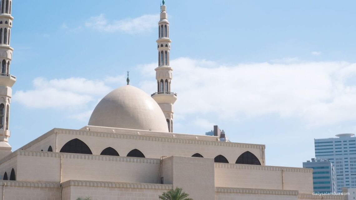 Adhan (Call to Prayer): Full Text, Meaning & Dua in English